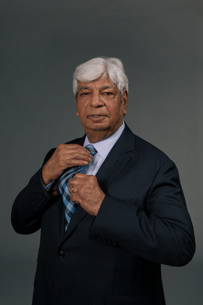 PAUL STUART CELEBRATES RAVI KHANNA'S FIFTY YEARS OF SERVICE - MR Magazine