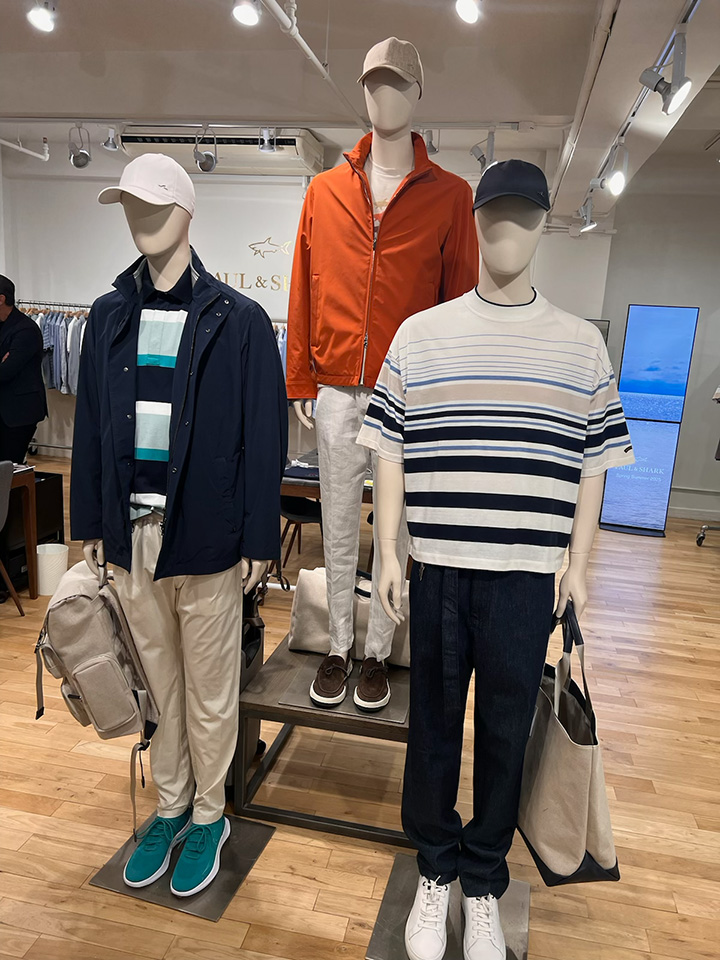 TRADE SHOW IN A SHOWROOM - MR Magazine